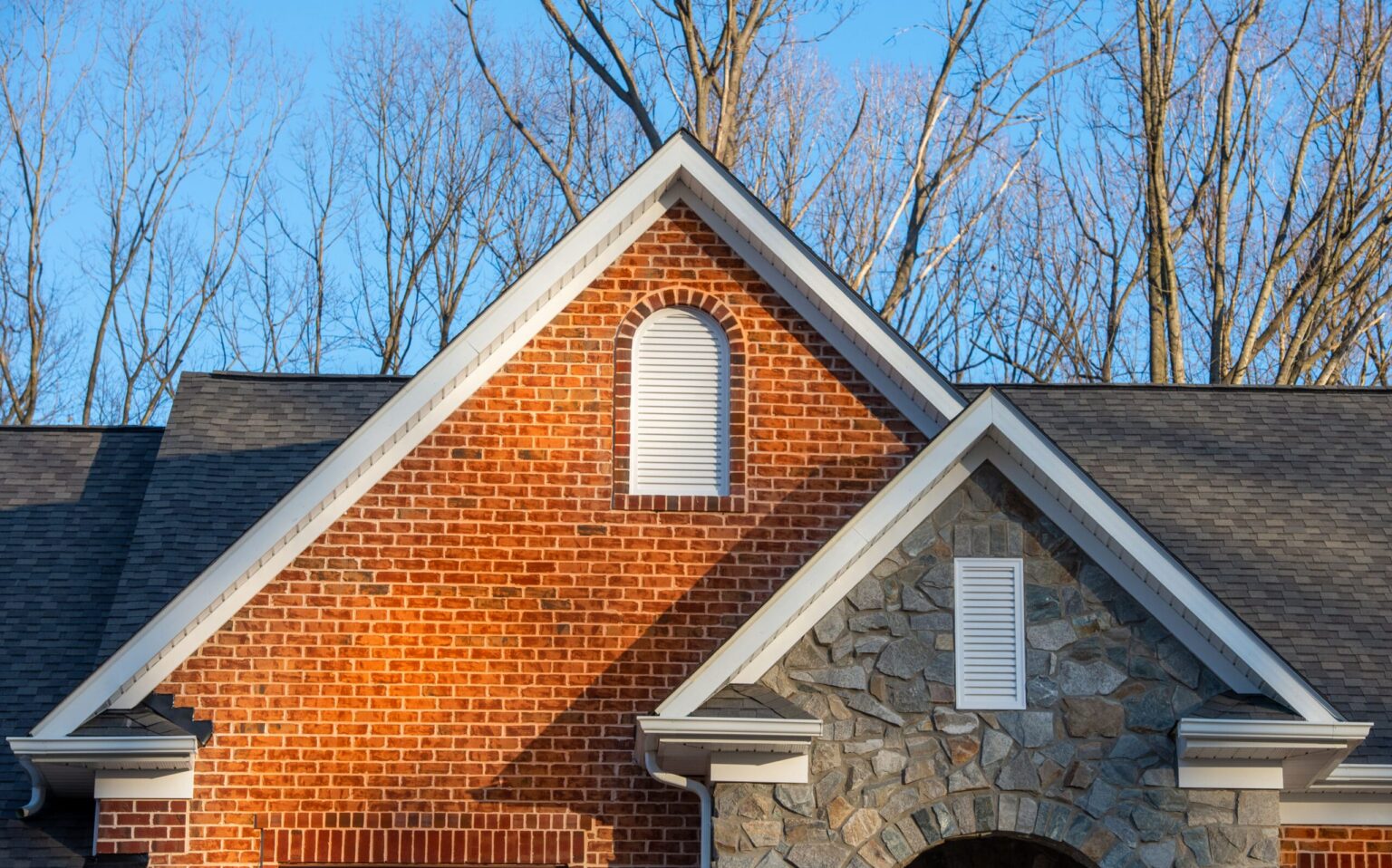 Comparing Types Of Vented Soffit (Material Guide)