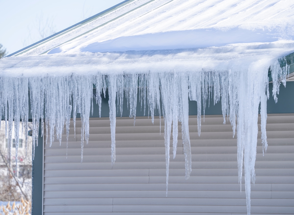 5 Best Strategies For Metal Roof Ice Dam Prevention This Winter